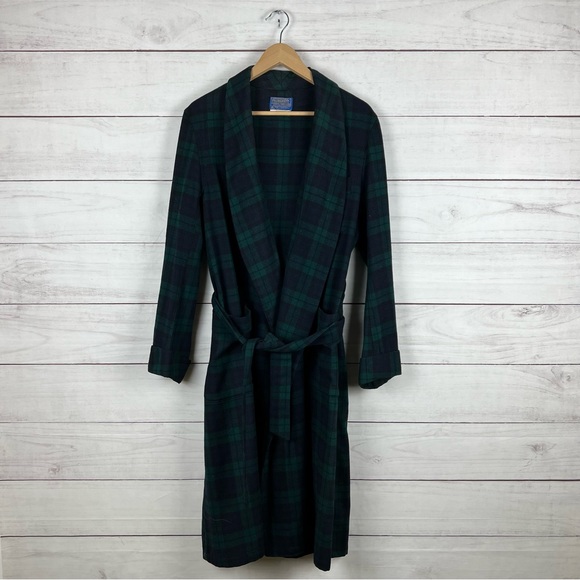 Pendleton | Other | Vintage Pendleton Black Watch Tartan Robe Medium ...